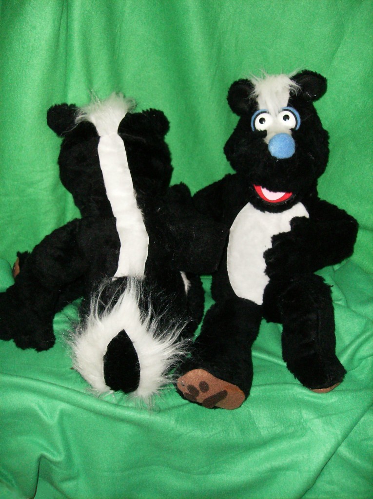 Skunk - Prince Puppets